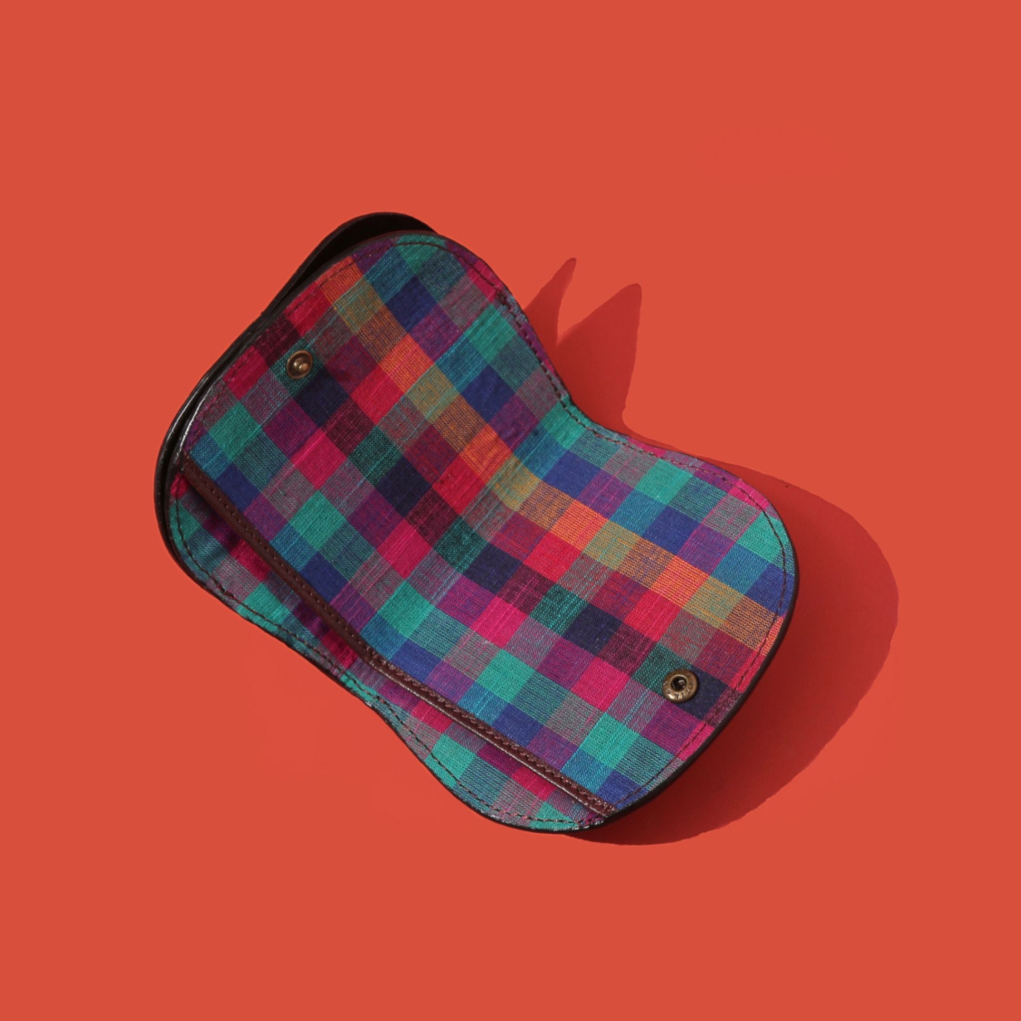 SADDLE POUCH – Cherry – Swarang Designs