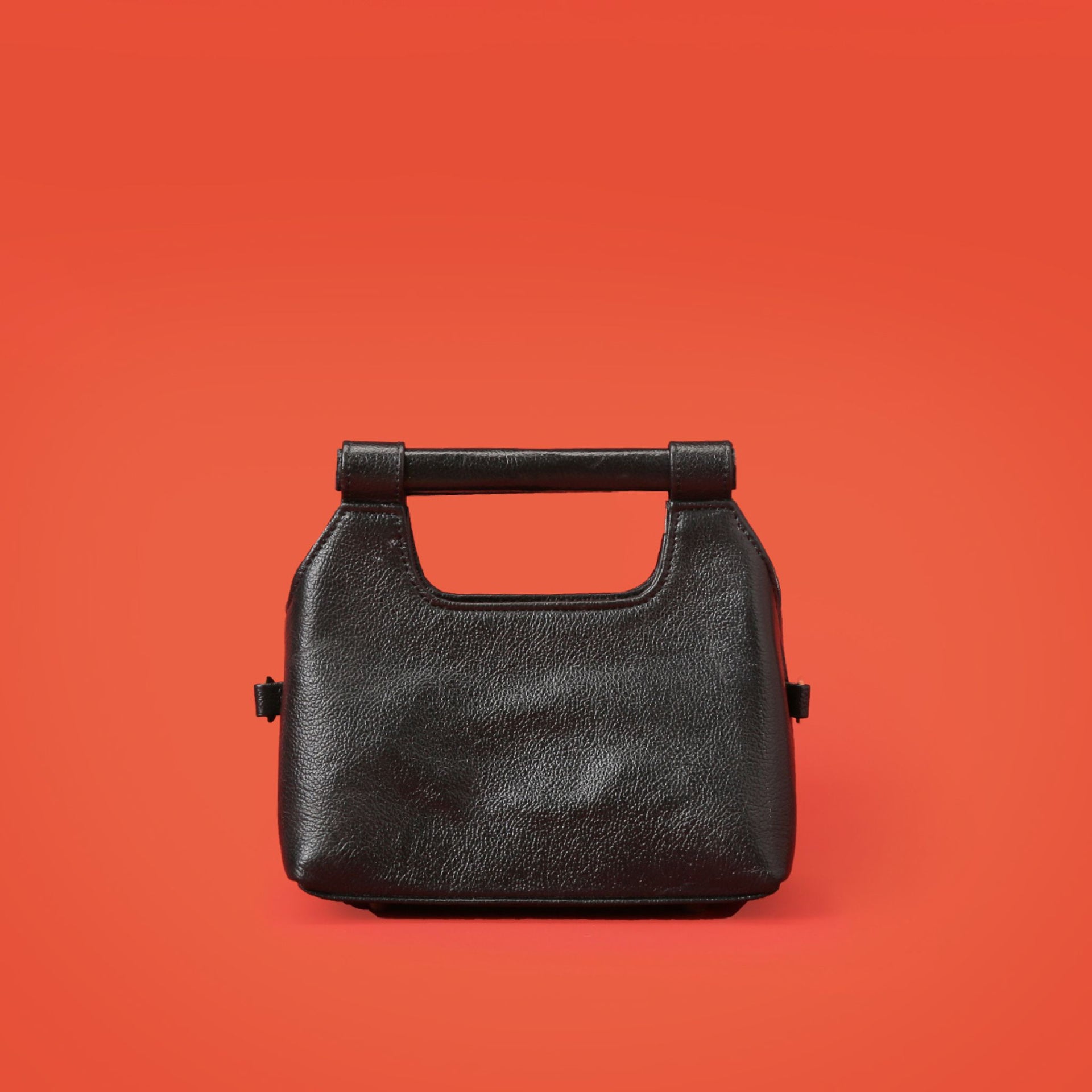 “Nargis” HANDHELD SLING – Black – Swarang Designs